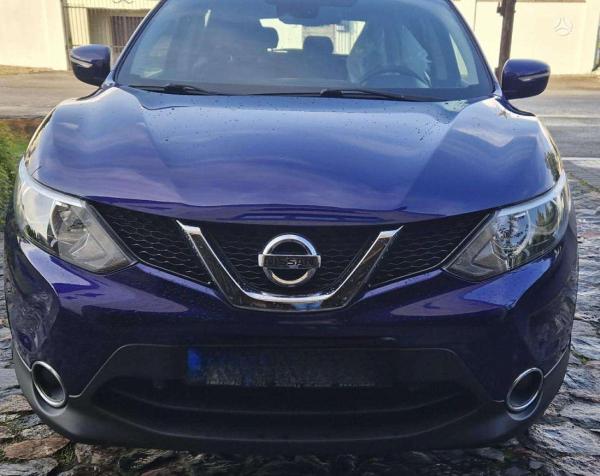 Violets Nissan Qashqai 2014 Šauļi, ar dzinēja tilpumu 1.20 L un nobraukumu 137 tūkst. km par 7300 €, foto 1 vietnē AUTOMOTO.COM.LV