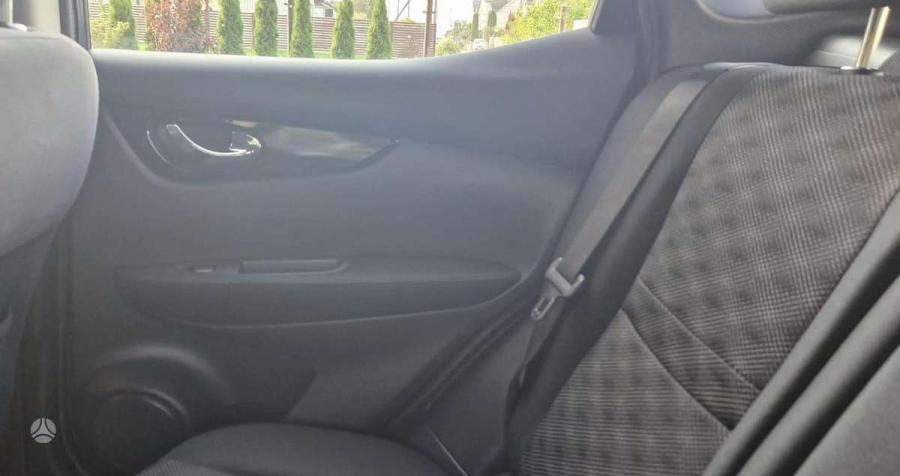 Violets Nissan Qashqai 2014 Šauļi, ar dzinēja tilpumu 1.20 L un nobraukumu 137 tūkst. km par 7300 €, foto 6 vietnē AUTOMOTO.COM.LV