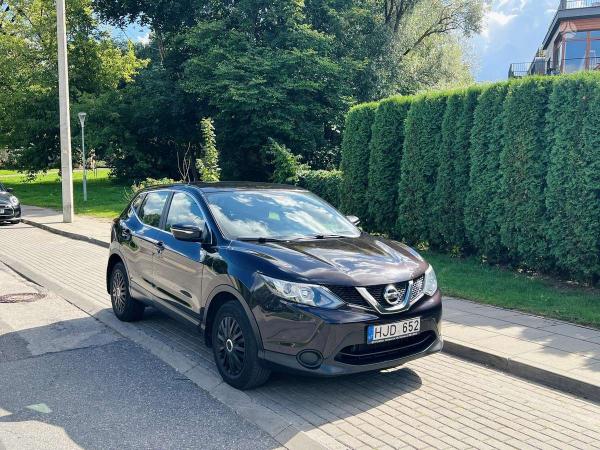 Nissan Qashqai 2014 Viļņa vietnē Violets Nissan Qashqai 2014 Viļņa, ar dzinēja tilpumu 1.20 L un nobraukumu 168 tūkst. km par 6000 €, foto 1 vietnē AUTOMOTO.COM.LV