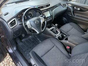 Violets Nissan Qashqai 2014 Rīga, ar dzinēja tilpumu 1.60 L un nobraukumu 181 tūkst. km par 6500 €, foto 16 vietnē AUTOMOTO.COM.LV