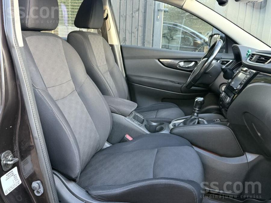 Violets Nissan Qashqai 2014 Rīga, ar dzinēja tilpumu 1.60 L un nobraukumu 181 tūkst. km par 6500 €, foto 19 vietnē AUTOMOTO.COM.LV