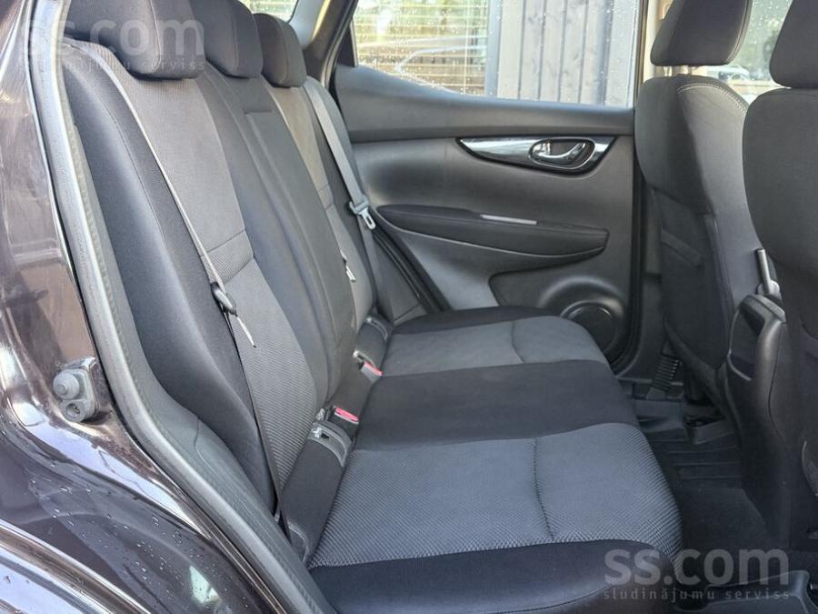 Violets Nissan Qashqai 2014 Rīga, ar dzinēja tilpumu 1.60 L un nobraukumu 181 tūkst. km par 6500 €, foto 20 vietnē AUTOMOTO.COM.LV