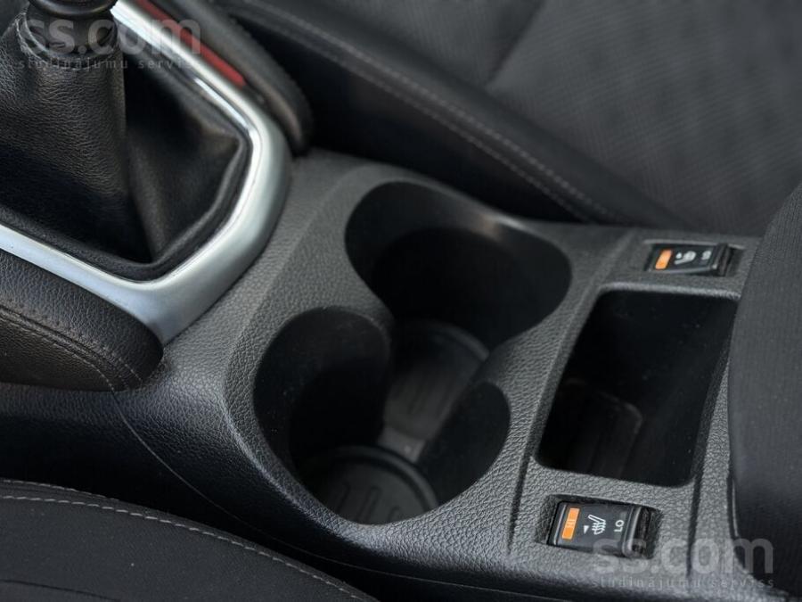 Violets Nissan Qashqai 2014 Rīga, ar dzinēja tilpumu 1.60 L un nobraukumu 181 tūkst. km par 6500 €, foto 23 vietnē AUTOMOTO.COM.LV
