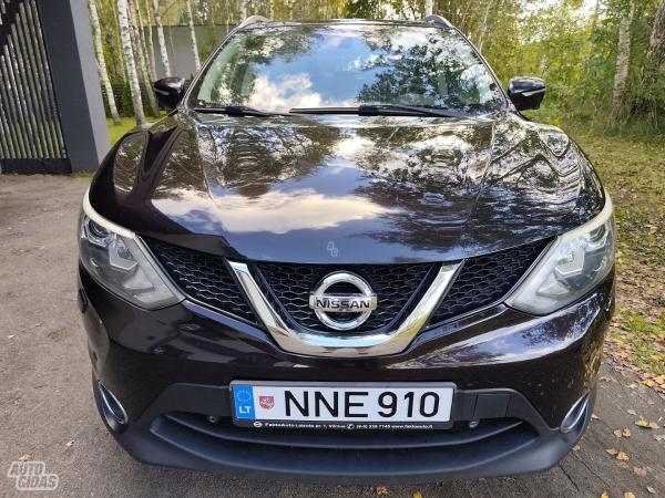 Violet Nissan Qashqai 2014 in Vilnius, with an engine capacity of 1.60 L and mileage of 165 thousand km for 9200 €, photo 3 on AUTOMOTO.COM.LV