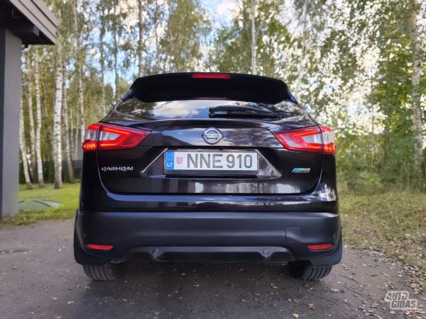 Violet Nissan Qashqai 2014 in Vilnius, with an engine capacity of 1.60 L and mileage of 165 thousand km for 9200 €, photo 4 on AUTOMOTO.COM.LV