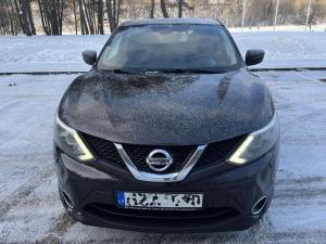 Violet Nissan Qashqai 2015 in Vilnius, with an engine capacity of 1.60 L and mileage of 171 thousand km for 9500 €, photo  on AUTOMOTO.COM.LV