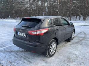 Violet Nissan Qashqai 2015 in Vilnius, with an engine capacity of 1.60 L and mileage of 171 thousand km for 9500 €, photo 6 on AUTOMOTO.COM.LV