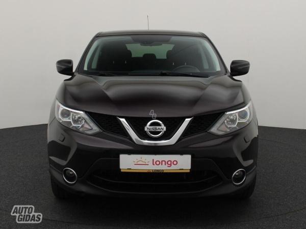 Violet Nissan Qashqai 2015 in Vilnius, with an engine capacity of 1.60 L and mileage of 172 thousand km for 11599 €, photo 3 on AUTOMOTO.COM.LV