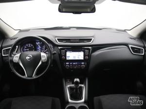 Violet Nissan Qashqai 2015 in Vilnius, with an engine capacity of 1.20 L and mileage of 119 thousand km for 9299 €, photo 2 on AUTOMOTO.COM.LV