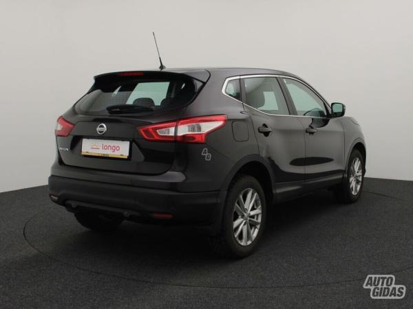 Violet Nissan Qashqai 2015 in Vilnius, with an engine capacity of 1.20 L and mileage of 119 thousand km for 9299 €, photo 8 on AUTOMOTO.COM.LV