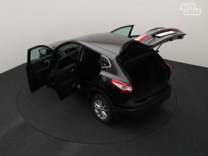 Violet Nissan Qashqai 2015 in Vilnius, with an engine capacity of 1.20 L and mileage of 119 thousand km for 9299 €, photo 13 on AUTOMOTO.COM.LV
