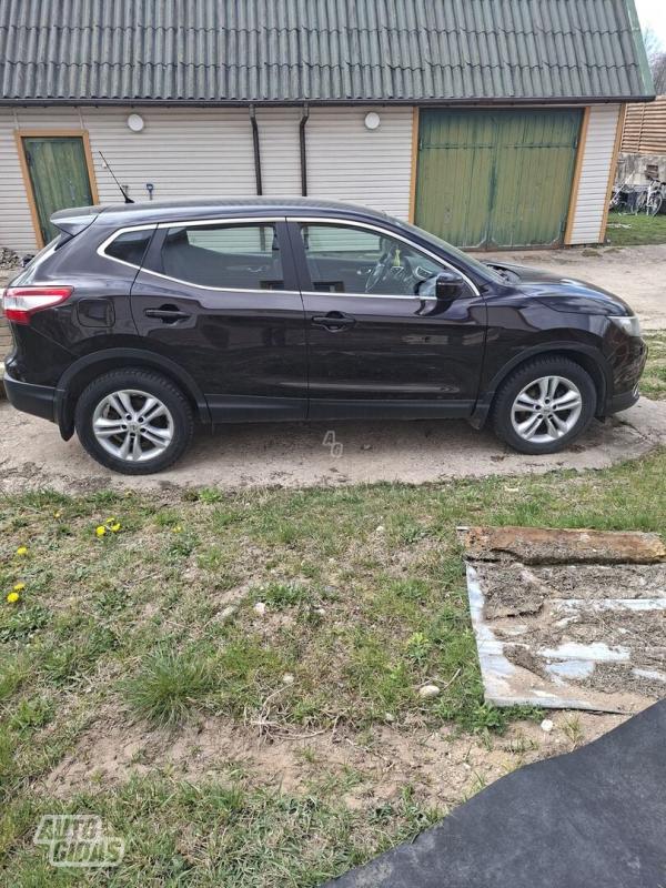 Violets Nissan Qashqai 2015 Elektrėnai, ar dzinēja tilpumu 1.20 L un nobraukumu 108 tūkst. km par 5000 €, foto 2 vietnē AUTOMOTO.COM.LV