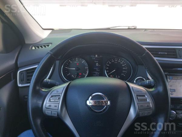 Violet Nissan Qashqai 2015 in Riga, with an engine capacity of 1.50 L and mileage of 115 thousand km for 8600 €, photo 6 on AUTOMOTO.COM.LV