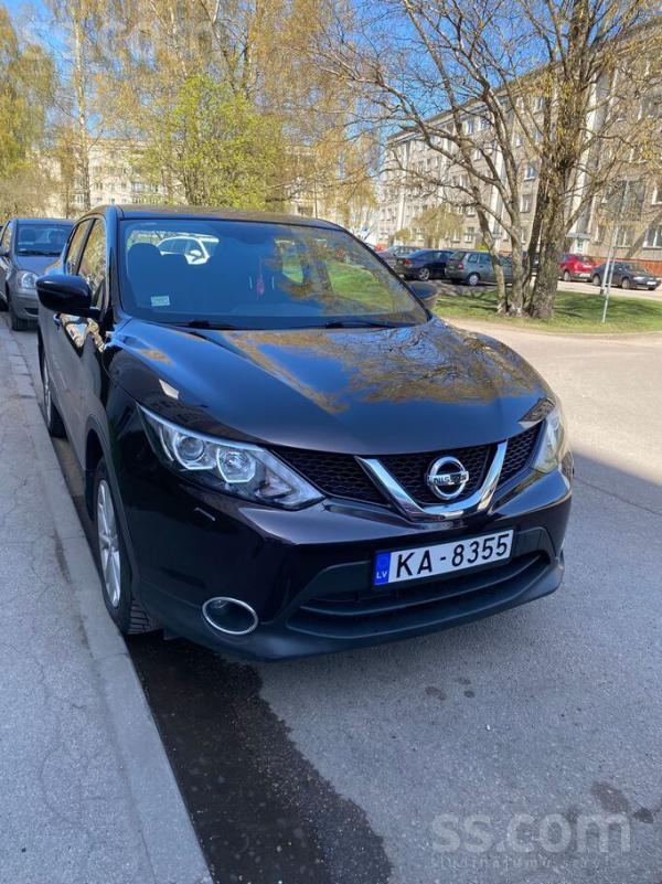 Violet Nissan Qashqai 2015 in Riga, with an engine capacity of 1.20 L and mileage of 119 thousand km for 9500 €, photo 2 on AUTOMOTO.COM.LV