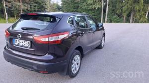 Violets Nissan Qashqai 2015 Madona, ar dzinēja tilpumu 1.20 L un nobraukumu 152 tūkst. km par 5900 €, foto 4 vietnē AUTOMOTO.COM.LV