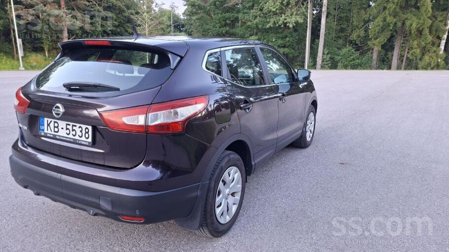 Violets Nissan Qashqai 2015 Madona, ar dzinēja tilpumu 1.20 L un nobraukumu 152 tūkst. km par 5900 €, foto 4 vietnē AUTOMOTO.COM.LV