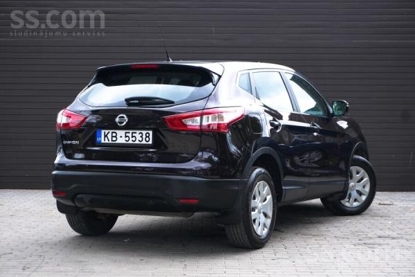 Violets Nissan Qashqai 2015 Rīga, ar dzinēja tilpumu 1.20 L un nobraukumu 152 tūkst. km par 8790 €, foto 3 vietnē AUTOMOTO.COM.LV