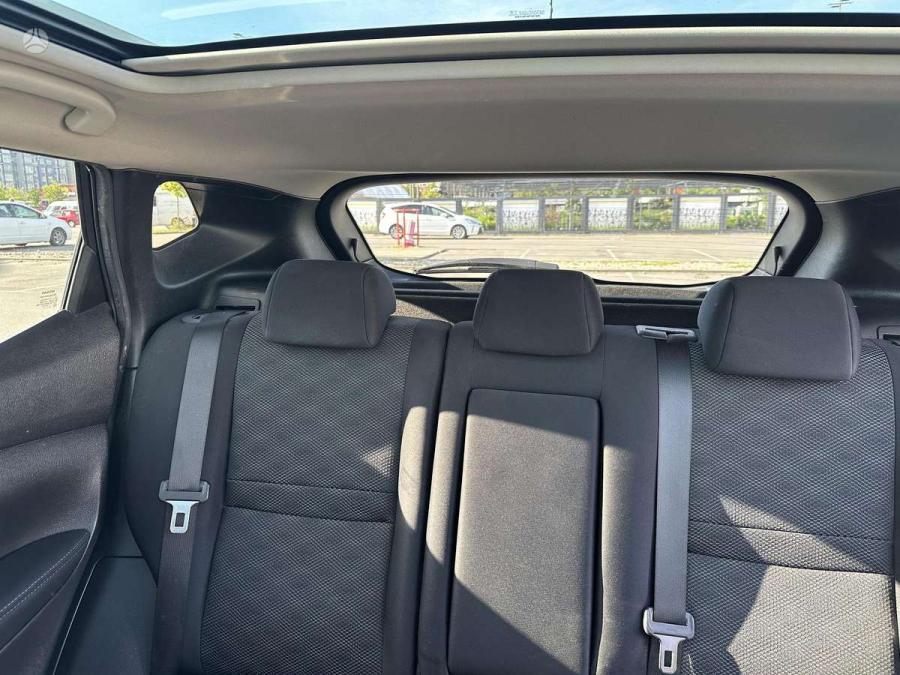 Violet Nissan Qashqai 2015 in Vilnius, with an engine capacity of 1.60 L and mileage of 154 thousand km for 7500 €, photo 17 on AUTOMOTO.COM.LV