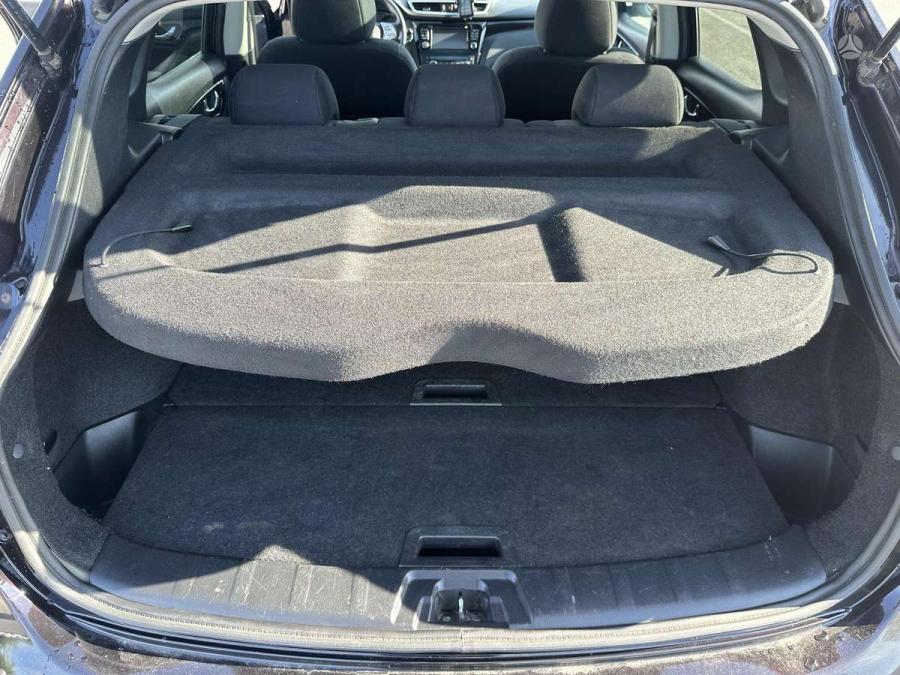 Violet Nissan Qashqai 2015 in Vilnius, with an engine capacity of 1.60 L and mileage of 154 thousand km for 7500 €, photo 20 on AUTOMOTO.COM.LV