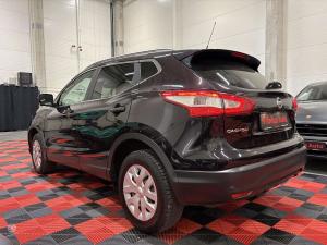 Violet Nissan Qashqai 2015 in Vilnius, with an engine capacity of 1.60 L and mileage of 155 thousand km for 8650 €, photo 7 on AUTOMOTO.COM.LV