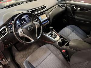 Violet Nissan Qashqai 2015 in Vilnius, with an engine capacity of 1.60 L and mileage of 155 thousand km for 8650 €, photo 12 on AUTOMOTO.COM.LV
