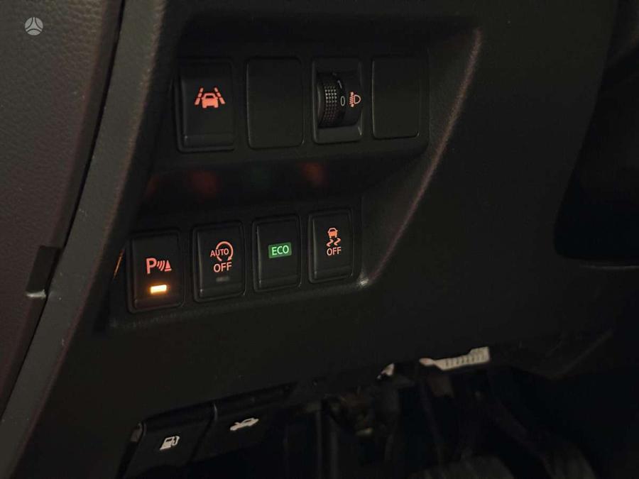 Violet Nissan Qashqai 2015 in Vilnius, with an engine capacity of 1.60 L and mileage of 155 thousand km for 8650 €, photo 15 on AUTOMOTO.COM.LV