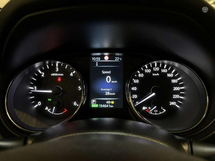 Violet Nissan Qashqai 2015 in Vilnius, with an engine capacity of 1.60 L and mileage of 155 thousand km for 8650 €, photo 22 on AUTOMOTO.COM.LV