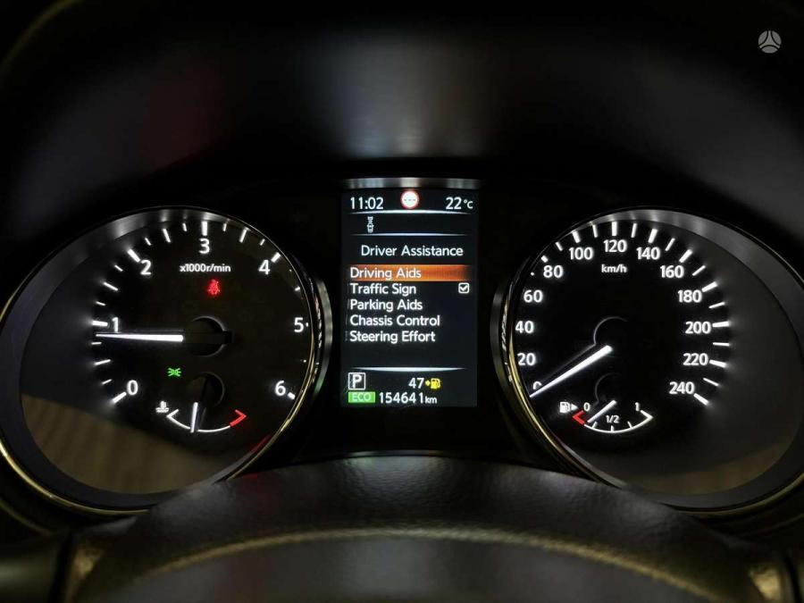 Violet Nissan Qashqai 2015 in Vilnius, with an engine capacity of 1.60 L and mileage of 155 thousand km for 8650 €, photo 23 on AUTOMOTO.COM.LV