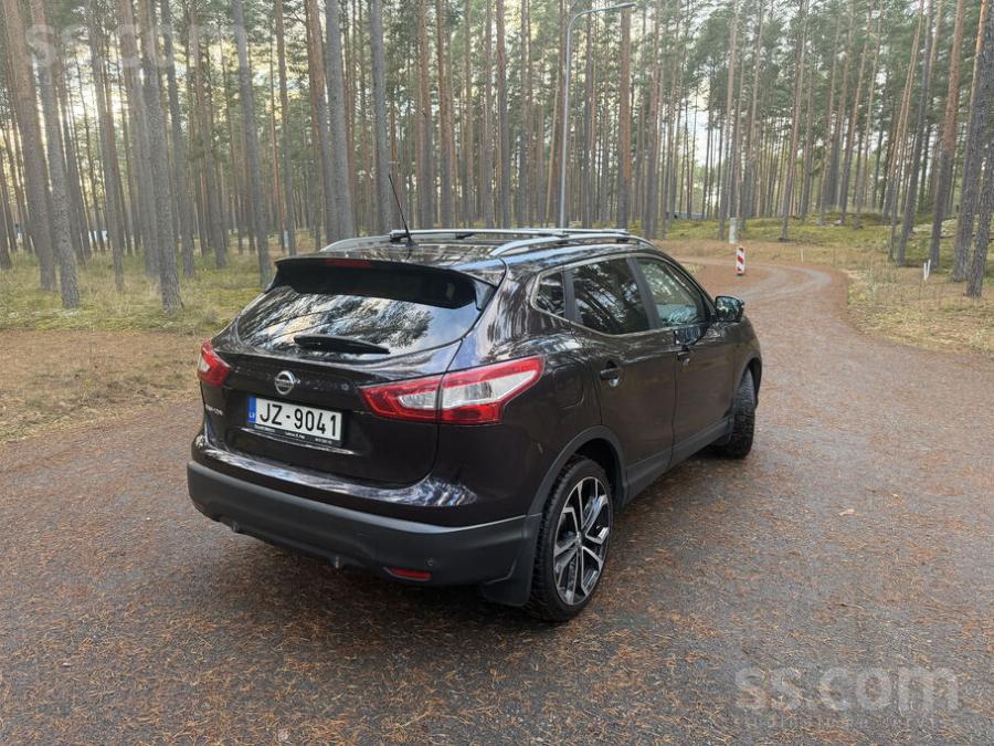 Фиолетовый Ниссан Кашкай 2015 в Рига, объемом двигателя 1.60 л и пробегом 280 тыс. км за 7000 €, фото 5 на AUTOMOTO.COM.LV