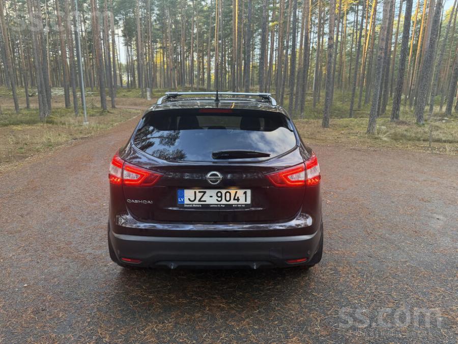 Фиолетовый Ниссан Кашкай 2015 в Рига, объемом двигателя 1.60 л и пробегом 280 тыс. км за 7000 €, фото 6 на AUTOMOTO.COM.LV