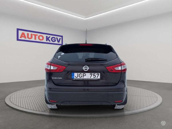 Violet Nissan Qashqai 2016 in Kaunas, with an engine capacity of 1.20 L and mileage of 128 thousand km for 9999 €, photo 4 on AUTOMOTO.COM.LV
