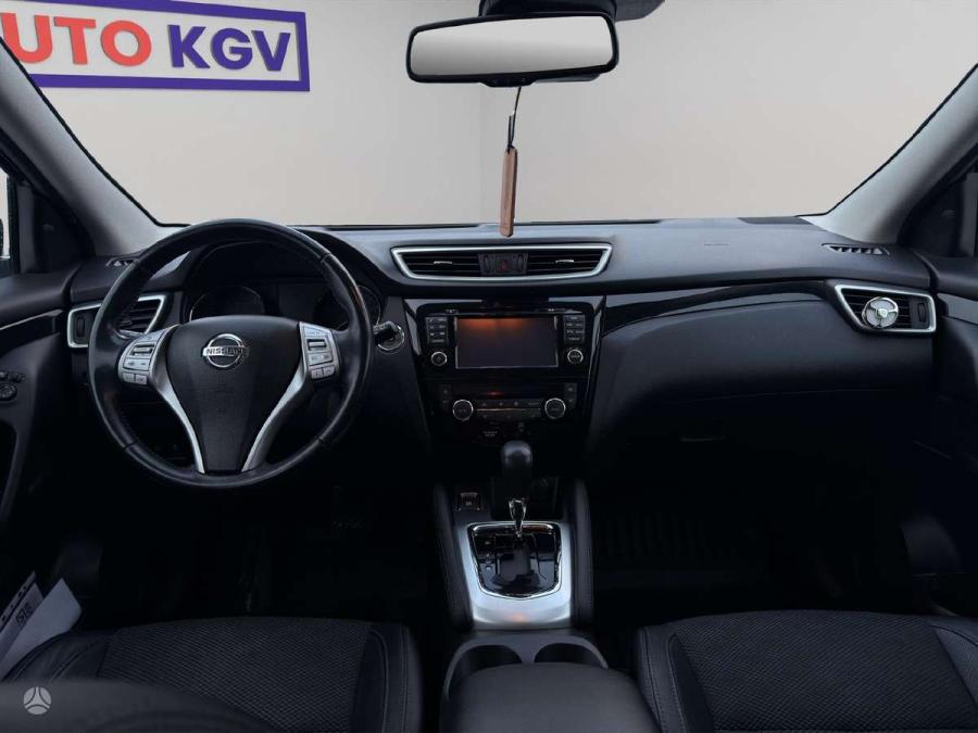 Violet Nissan Qashqai 2016 in Kaunas, with an engine capacity of 1.20 L and mileage of 128 thousand km for 9999 €, photo 12 on AUTOMOTO.COM.LV