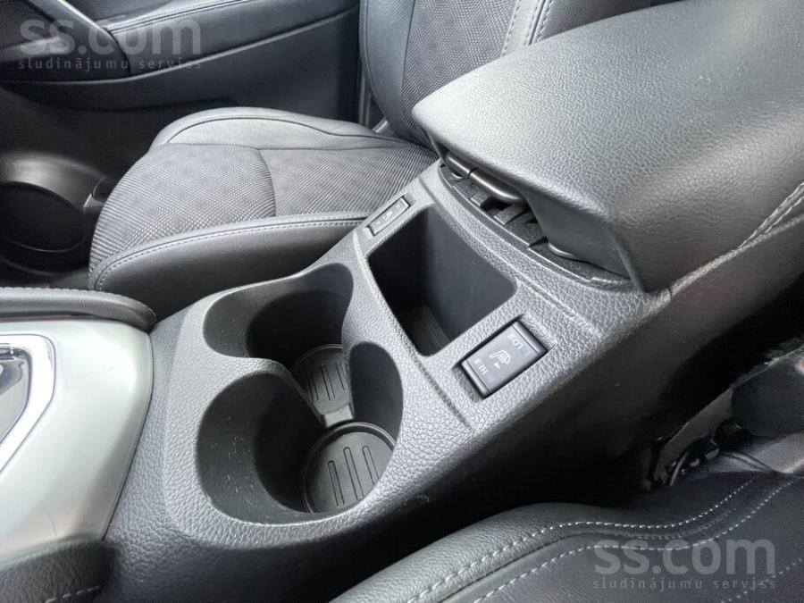 Violets Nissan Qashqai 2016 Rīga, ar dzinēja tilpumu 1.20 L un nobraukumu 109 tūkst. km par 10200 €, foto 24 vietnē AUTOMOTO.COM.LV