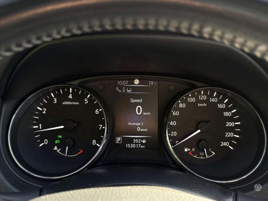 Violet Nissan Qashqai 2016 in Vilnius, with an engine capacity of 1.20 L and mileage of 153 thousand km for 7400 €, photo 16 on AUTOMOTO.COM.LV
