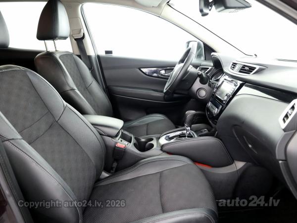 Nissan Qashqai 2016 Tallina vietnē Violets Nissan Qashqai 2016 Tallina, ar dzinēja tilpumu 1.20 L un nobraukumu 186 tūkst. km par 4499 €, foto 7 vietnē AUTOMOTO.COM.LV