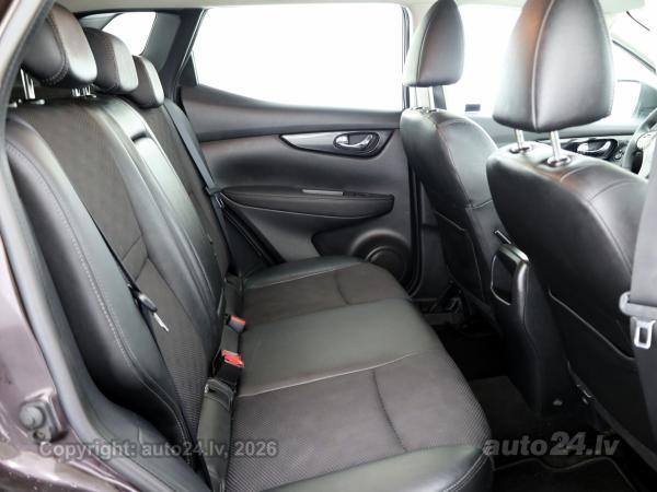 Nissan Qashqai 2016 Tallina vietnē Violets Nissan Qashqai 2016 Tallina, ar dzinēja tilpumu 1.20 L un nobraukumu 186 tūkst. km par 4499 €, foto 8 vietnē AUTOMOTO.COM.LV