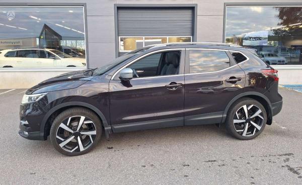 Violet Nissan Qashqai 2017 in Kaunas, with an engine capacity of 1.20 L and mileage of 148 thousand km for 11100 €, photo 7 on AUTOMOTO.COM.LV