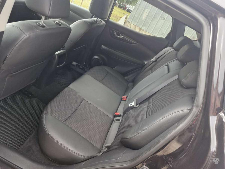 Violets Nissan Qashqai 2017 Viļņa, ar dzinēja tilpumu 1.20 L un nobraukumu 63 tūkst. km par 11500 €, foto 24 vietnē AUTOMOTO.COM.LV