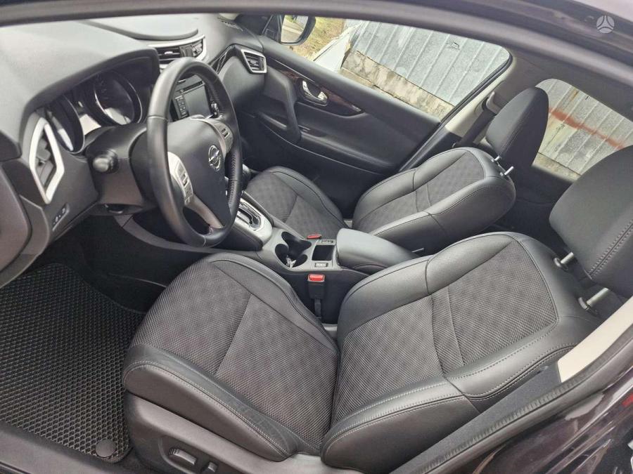 Violets Nissan Qashqai 2017 Viļņa, ar dzinēja tilpumu 1.20 L un nobraukumu 63 tūkst. km par 11500 €, foto 25 vietnē AUTOMOTO.COM.LV