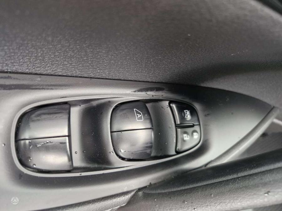 Violets Nissan Qashqai 2017 Viļņa, ar dzinēja tilpumu 1.20 L un nobraukumu 63 tūkst. km par 11500 €, foto 37 vietnē AUTOMOTO.COM.LV