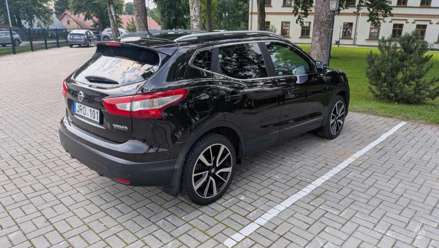 Violets Nissan Qashqai 2017 Klaipėda, ar dzinēja tilpumu 1.20 L un nobraukumu 100 tūkst. km par 8100 €, foto 5 vietnē AUTOMOTO.COM.LV