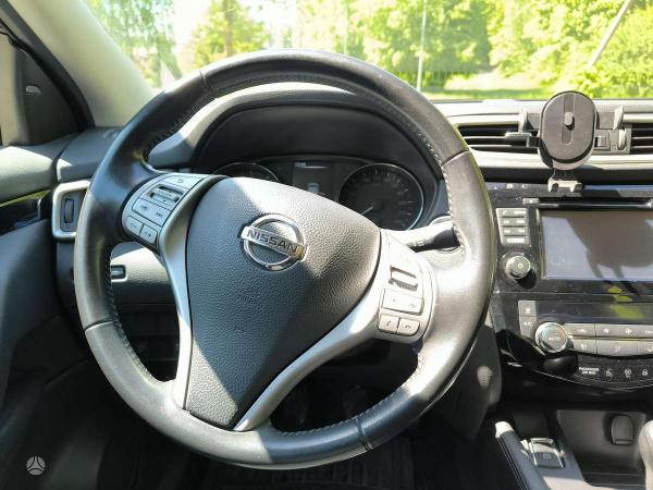 Nissan Qashqai 2017 Viļņa vietnē Violets Nissan Qashqai 2017 Viļņa, ar dzinēja tilpumu 1.62 L un nobraukumu 60 tūkst. km par 12000 €, foto 10 vietnē AUTOMOTO.COM.LV