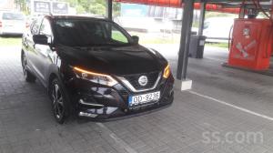Violet Nissan Qashqai 2018 in Riga, with an engine capacity of 1.20 L and mileage of 131 thousand km for 39490 €, photo 3 on AUTOMOTO.COM.LV