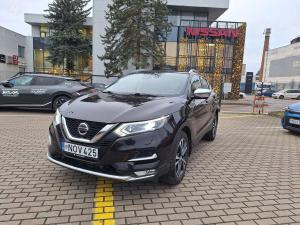 Violet Nissan Qashqai 2018 in Kaunas, with an engine capacity of 1.60 L and mileage of 113 thousand km for 14800 €, photo  on AUTOMOTO.COM.LV