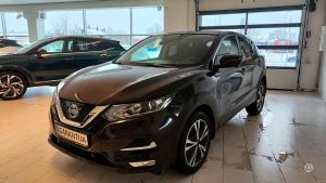 Violet Nissan Qashqai 2018 in Siauliai, with an engine capacity of 1.20 L and mileage of 71 thousand km for 11900 €, photo 3 on AUTOMOTO.COM.LV