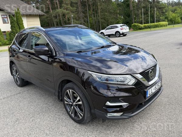 Фиолетовый Ниссан Кашкай 2018 в Рига, объемом двигателя 1.60 л и пробегом 108 тыс. км за 12500 €, фото 1 на AUTOMOTO.COM.LV