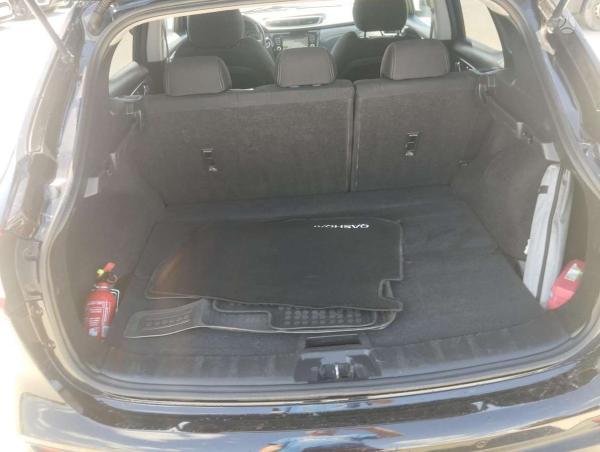 Violet Nissan Qashqai 2018 in Taurage, with an engine capacity of 1.46 L and mileage of 128 thousand km for 10300 €, photo 8 on AUTOMOTO.COM.LV