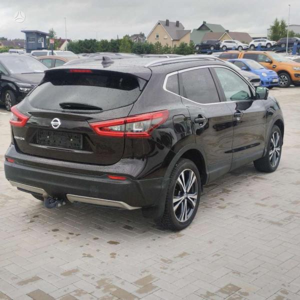 Violets Nissan Qashqai 2018 Tauragė, ar dzinēja tilpumu 1.46 L un nobraukumu 128 tūkst. km par 10200 €, foto 3 vietnē AUTOMOTO.COM.LV