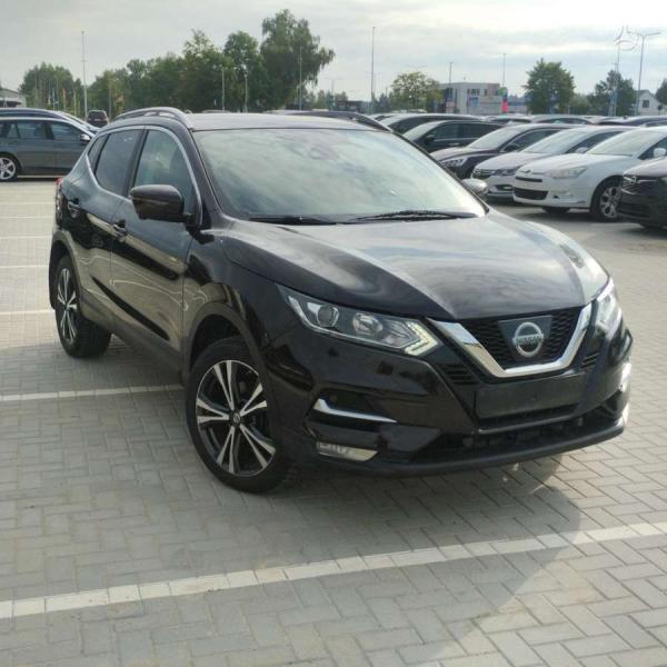 Violet Nissan Qashqai 2018 in Taurage, with an engine capacity of 1.46 L and mileage of 128 thousand km for 9800 €, photo 1 on AUTOMOTO.COM.LV
