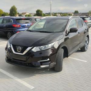 Violet Nissan Qashqai 2018 in Taurage, with an engine capacity of 1.46 L and mileage of 128 thousand km for 9800 €, photo 3 on AUTOMOTO.COM.LV